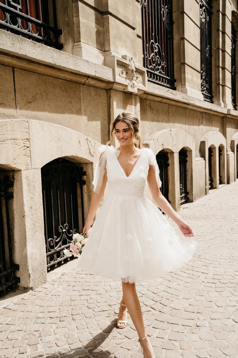 Bruidsjurken Trends voor 2025: Tijdloos, Elegant en Uniek ...